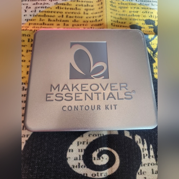 ME Makeover Essentials | Makeup | Make Over Essentials Contour Kit ...